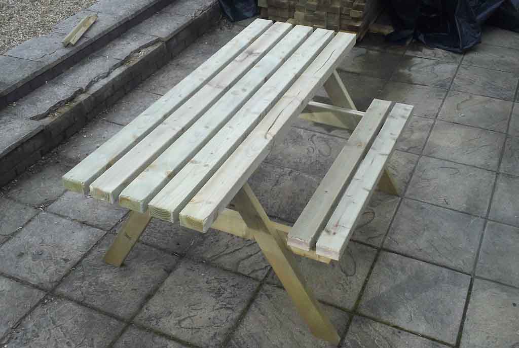 Standard Picnic Bench With Overhang For A Wheelchair